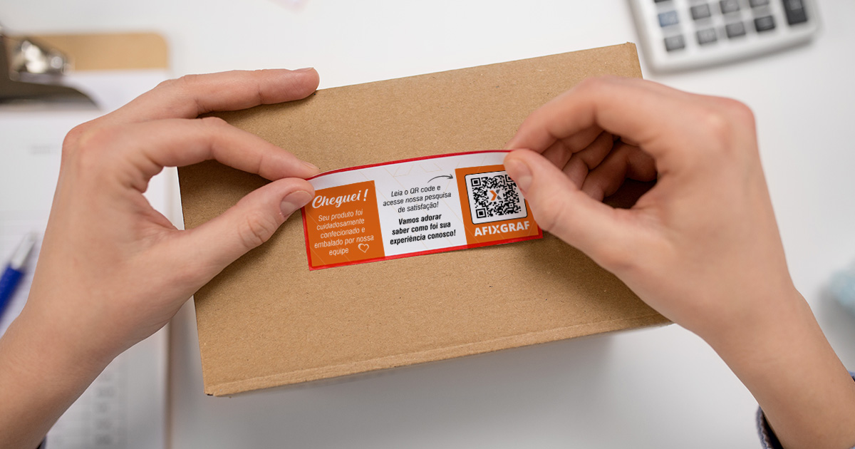 Como fazer etiquetas adesivas personalizadas? | Afixgraf